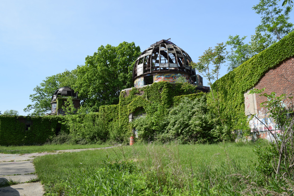 No longer watching the stars – The abandoned Warner and Swasey ...